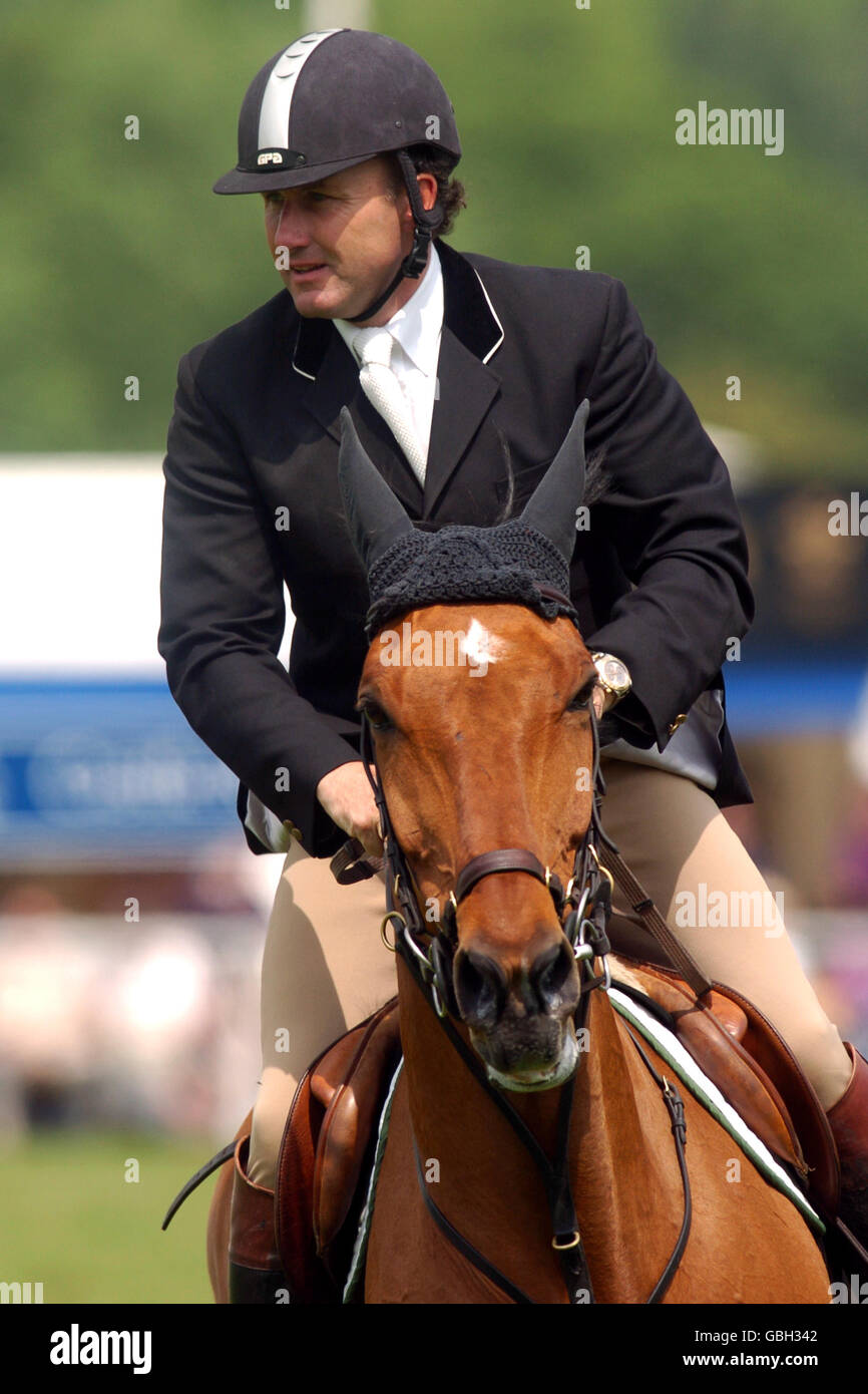Equestrian - Showjumping - The Royal Windsor Horse Show Stock Photo - Alamy