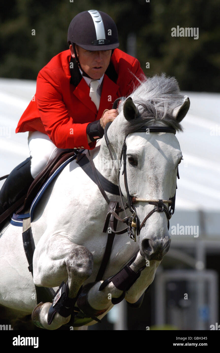 Equestrian - Showjumping - The Royal Windsor Horse Show. Qui Vive ...