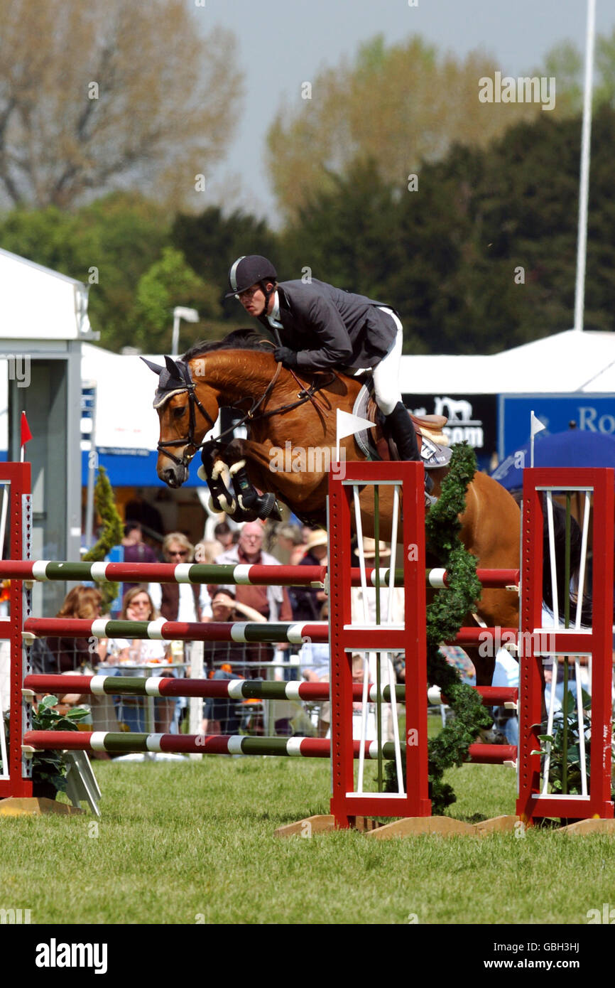Equestrian - Showjumping - The Royal Windsor Horse Show Stock Photo - Alamy