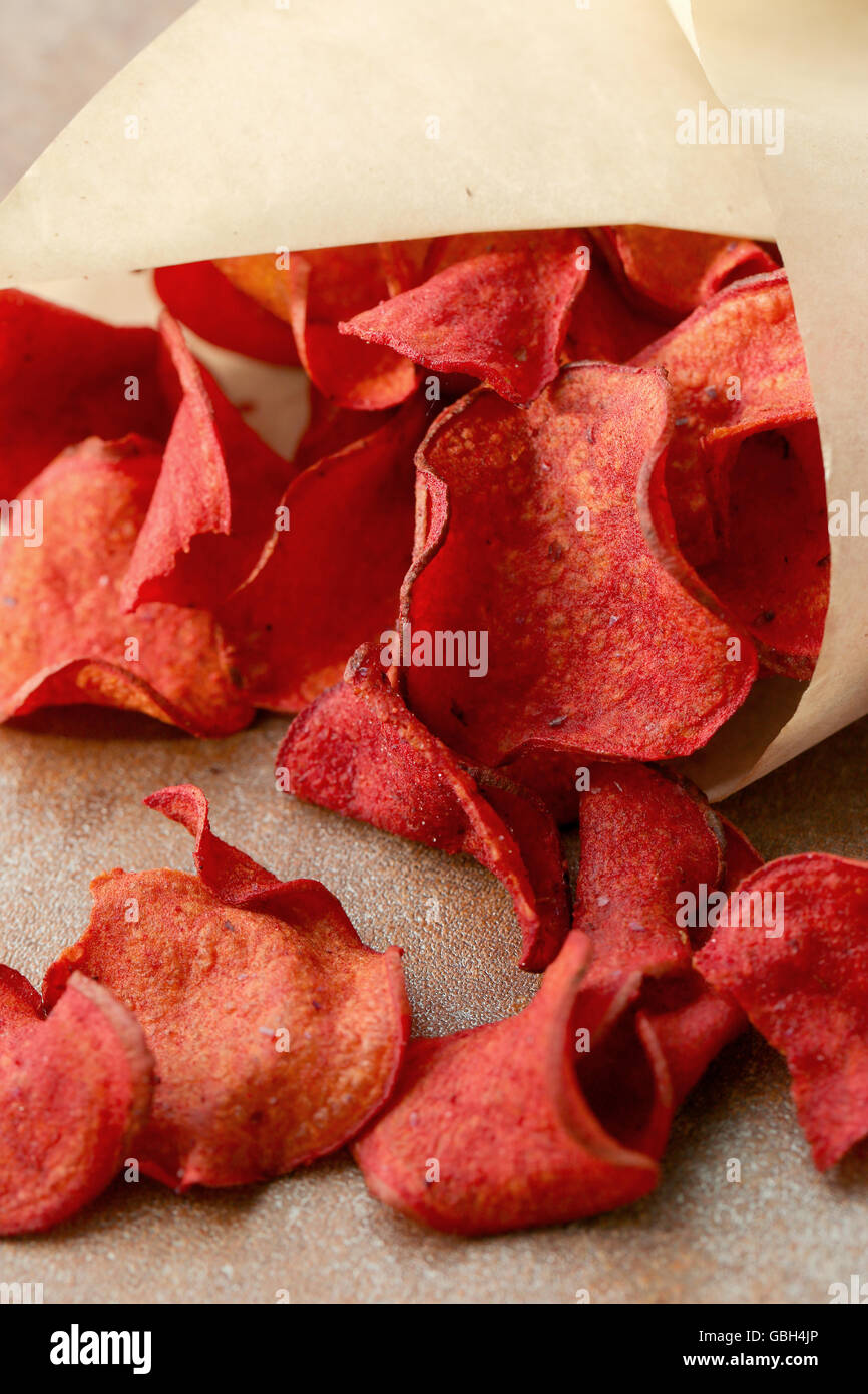 Red beet chips hi-res stock photography and images - Alamy