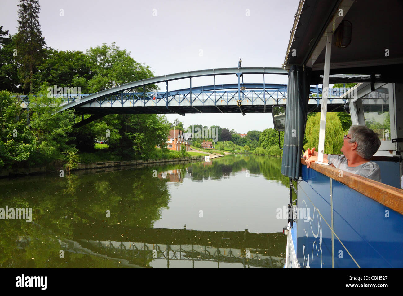 Approaching the Kingsland Bridge over the River Severn on board the ...