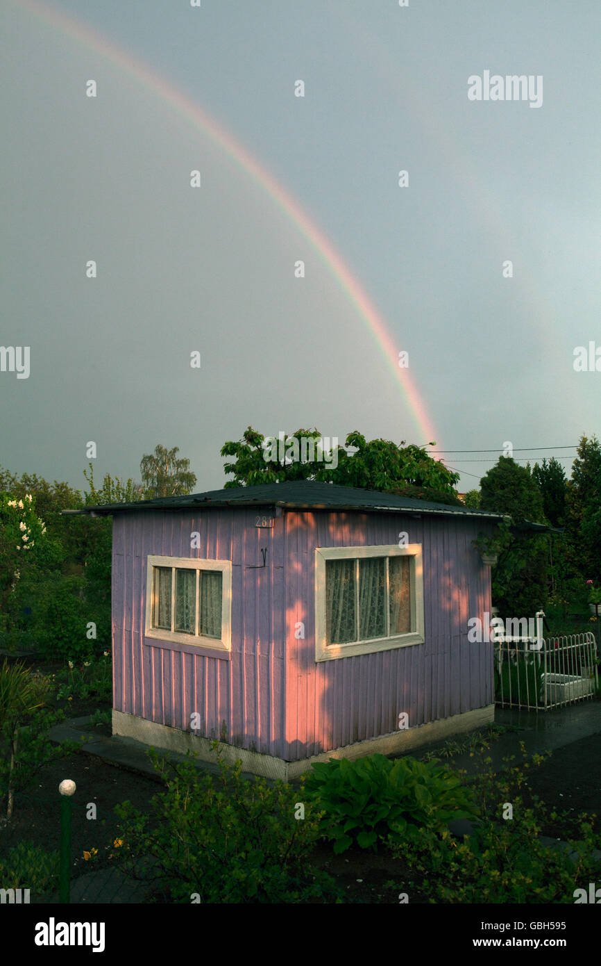 Rainbow over garden hi-res stock photography and images - Alamy