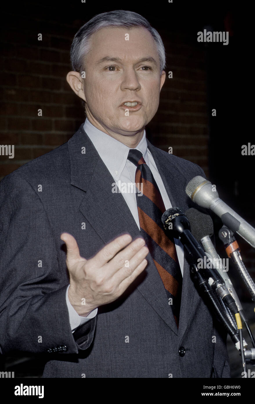 Senator jeff sessions hi-res stock photography and images - Alamy