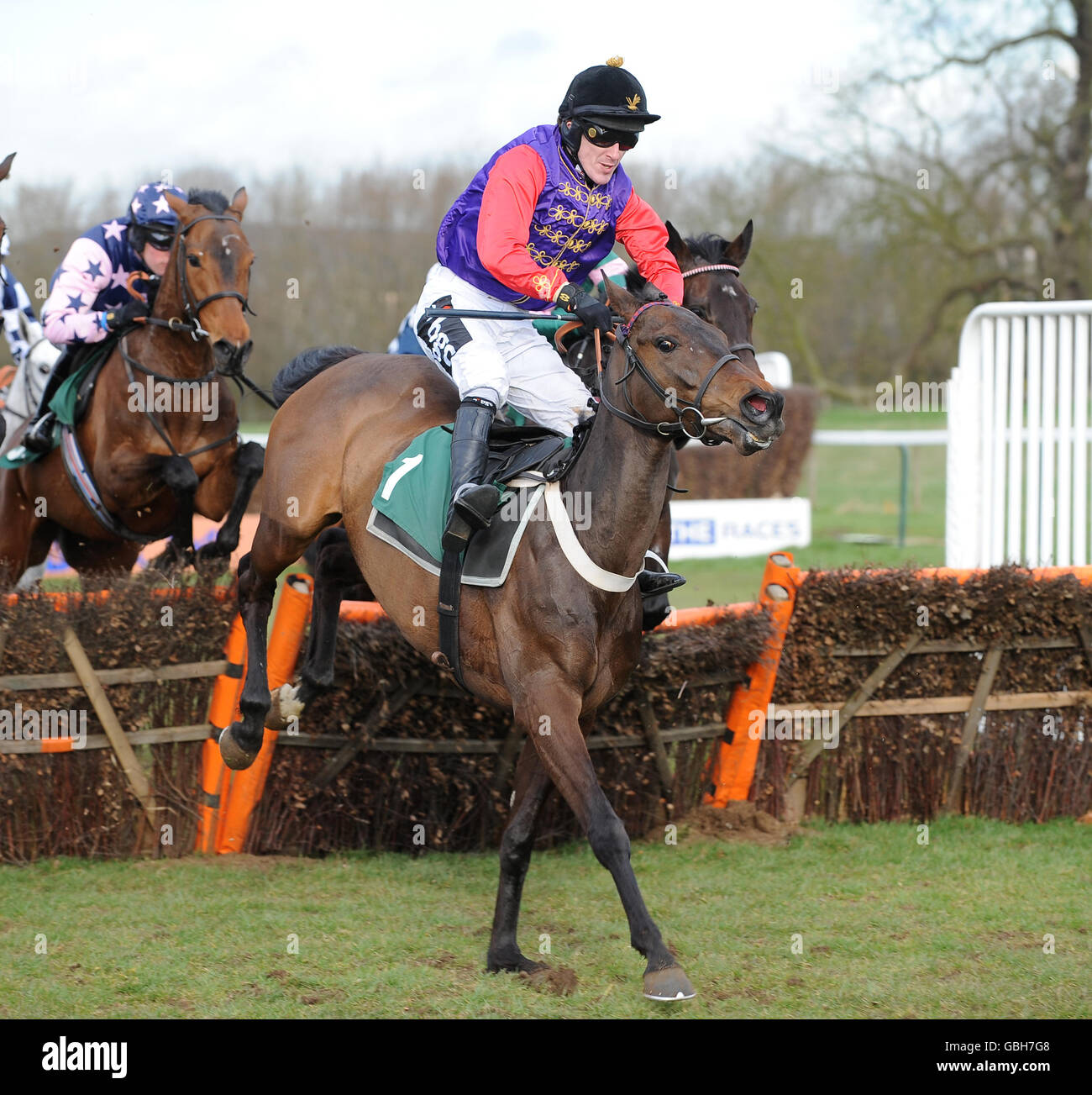 Queens racing colours hi-res stock photography and images - Alamy