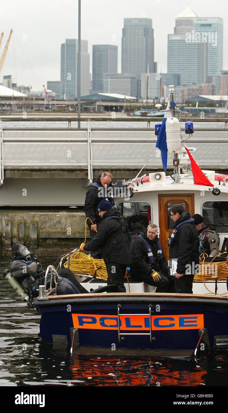 A Metropolitan Police diving team carry out a security search of the ...