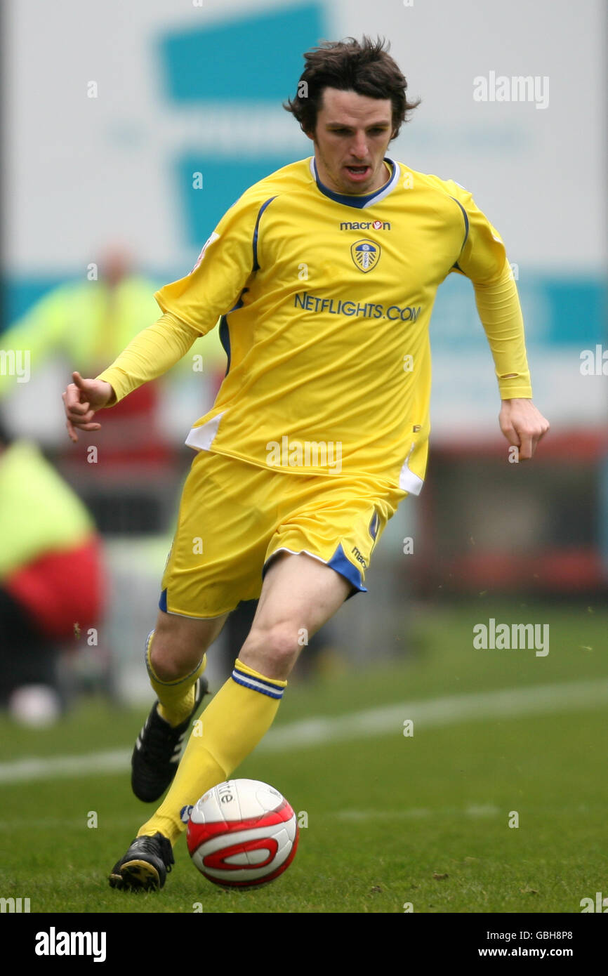 Soccer - Coca-Cola Football League One - Crewe Alexandra v Leeds United ...
