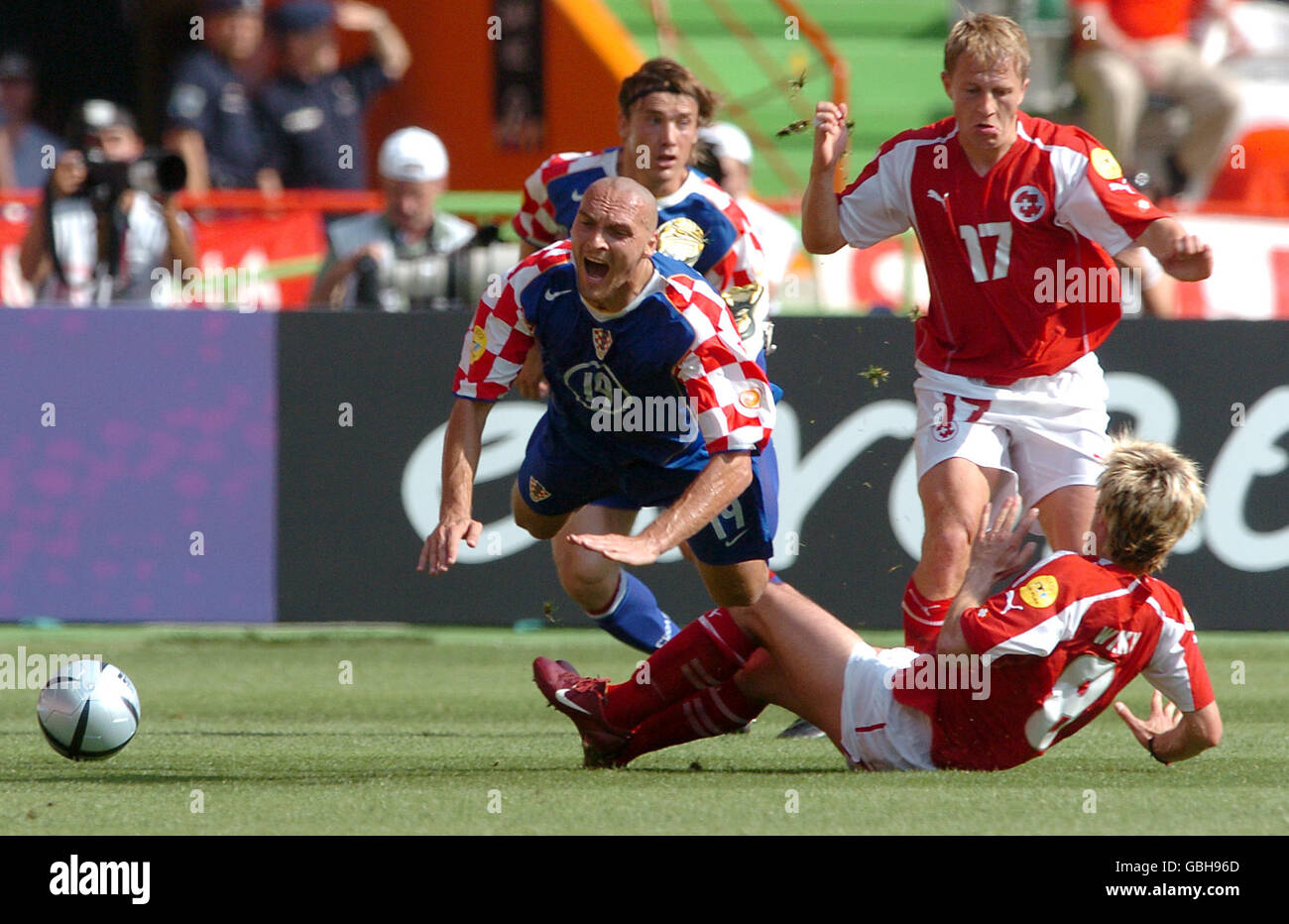 Football euro 2004 floor hi-res stock photography and images - Alamy