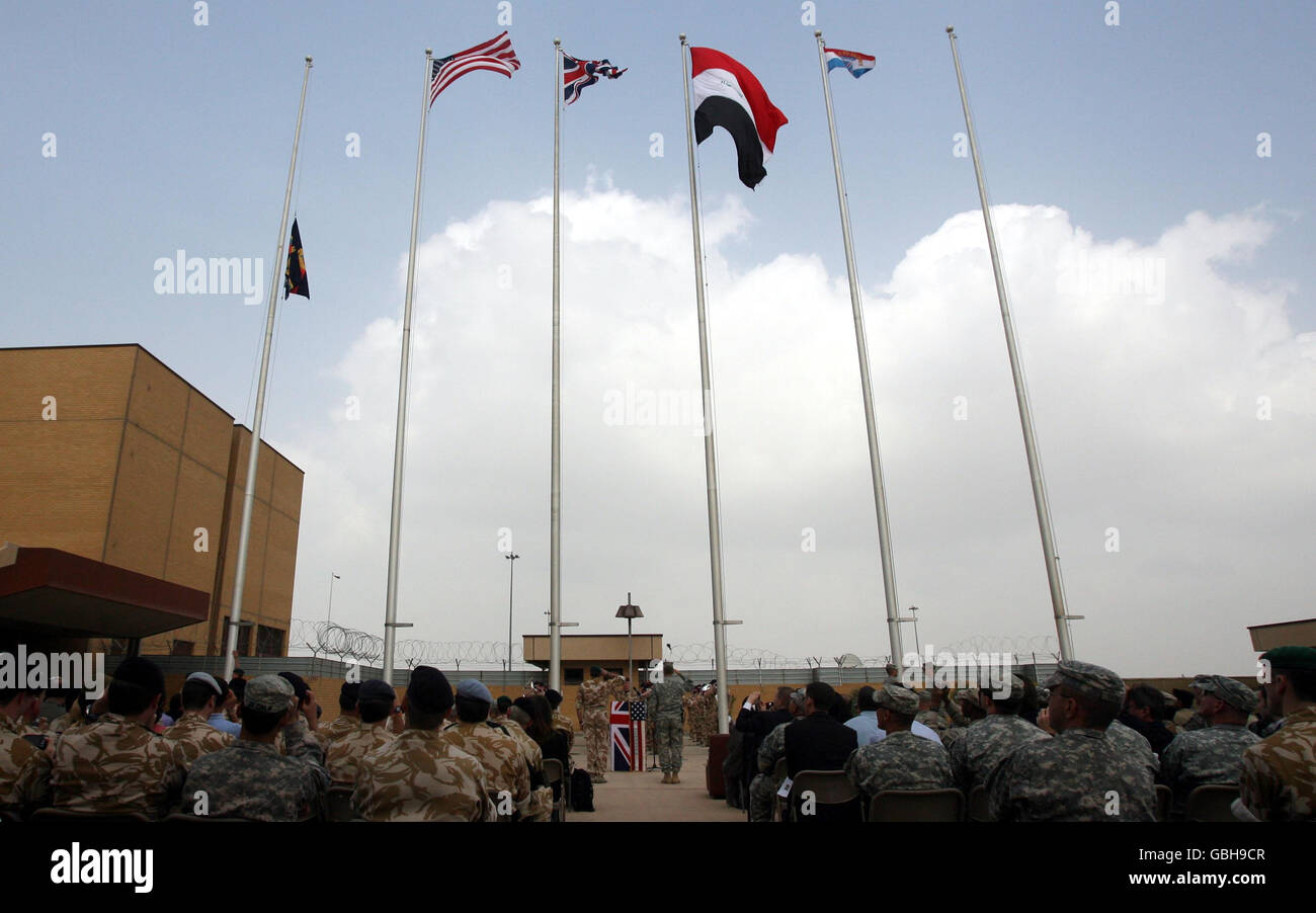 Basra international airport hi-res stock photography and images - Alamy