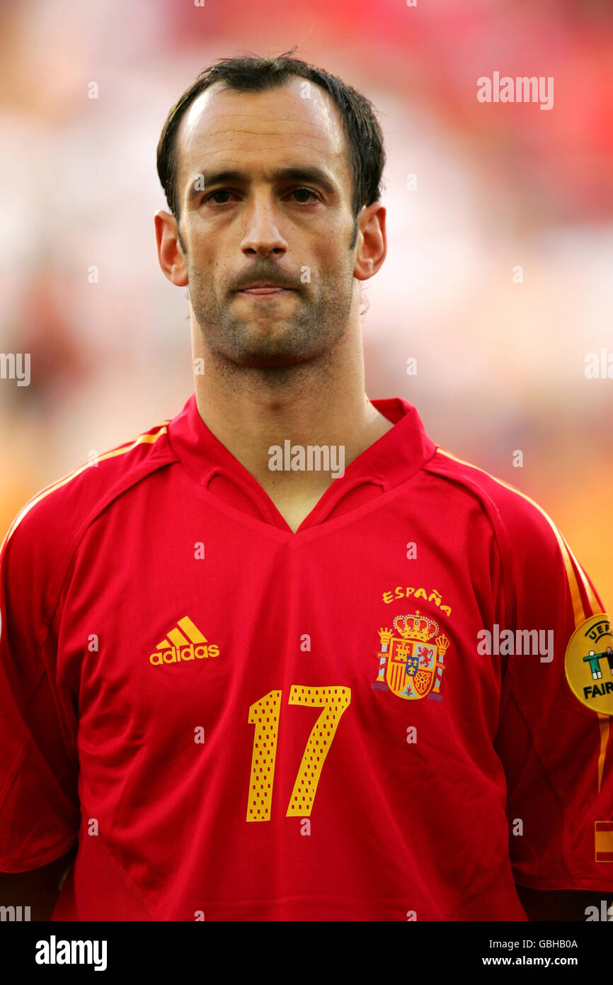 Football euro 2004 headshot head shot hi-res stock photography and ...