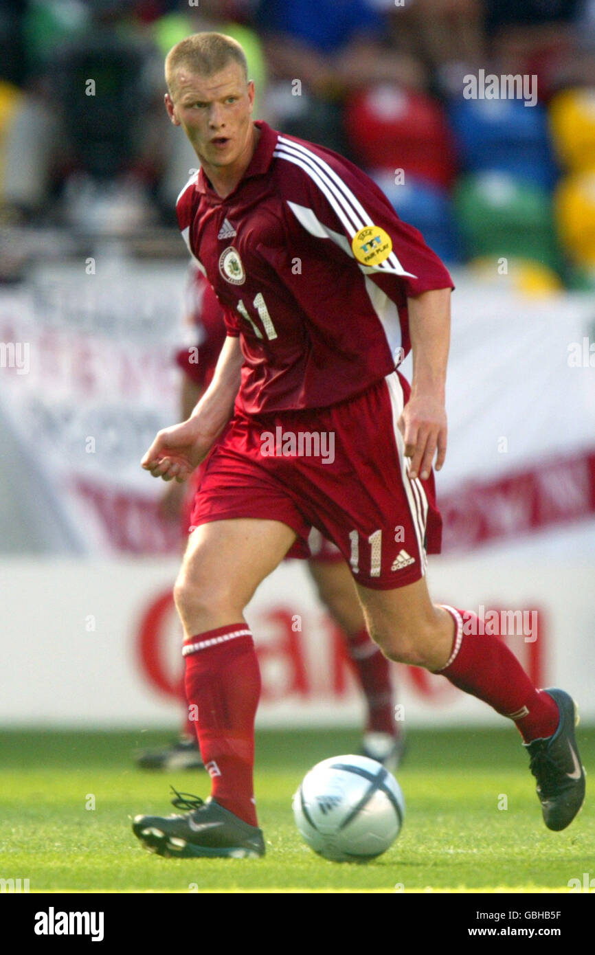 Soccer - UEFA European Championship 2004 - Group D - Czech Republic v ...