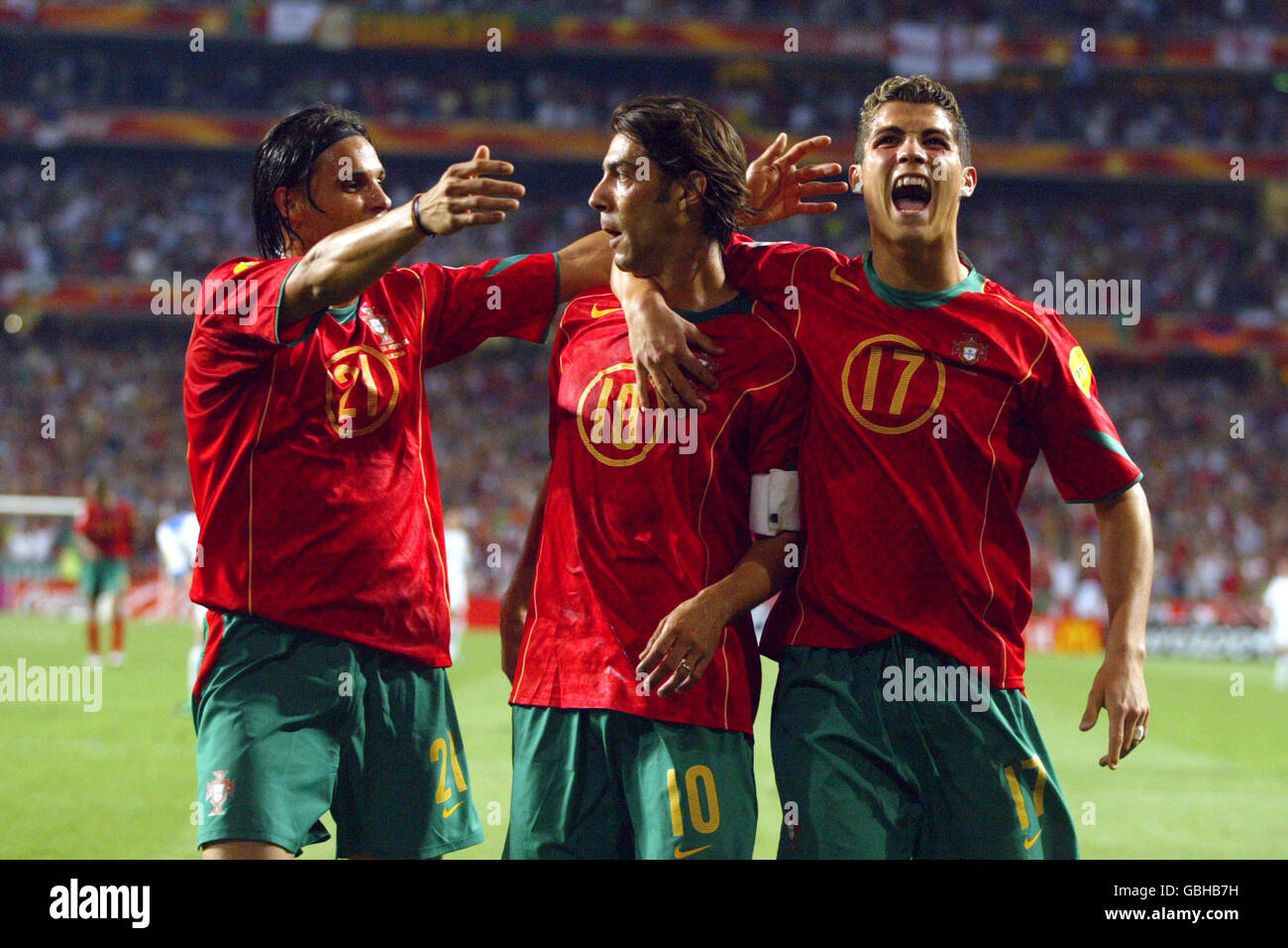 Cristiano ronaldo portugal 2004 hi-res stock photography and images - Alamy