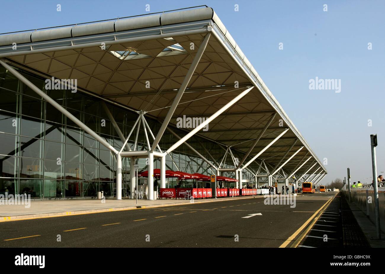 Stansted Airport Exterior High Resolution Stock Photography and Images ...