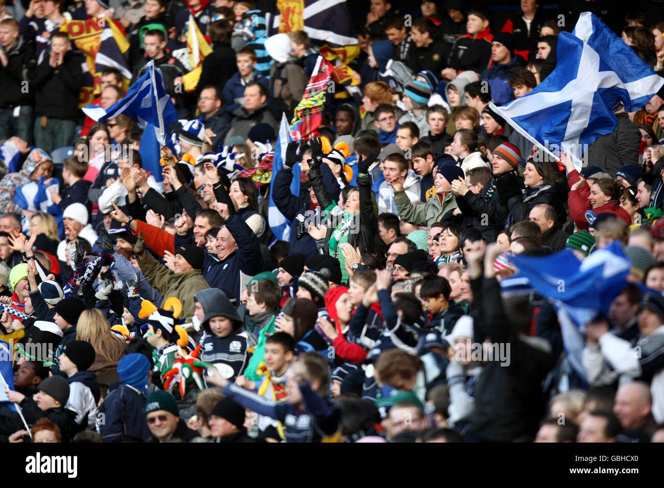 Scotland fans cheer their side hi-res stock photography and images - Alamy
