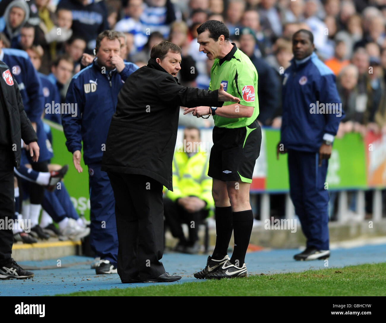 Nottingham Forest's manager Billy Davies remonstrates with referee Neil ...