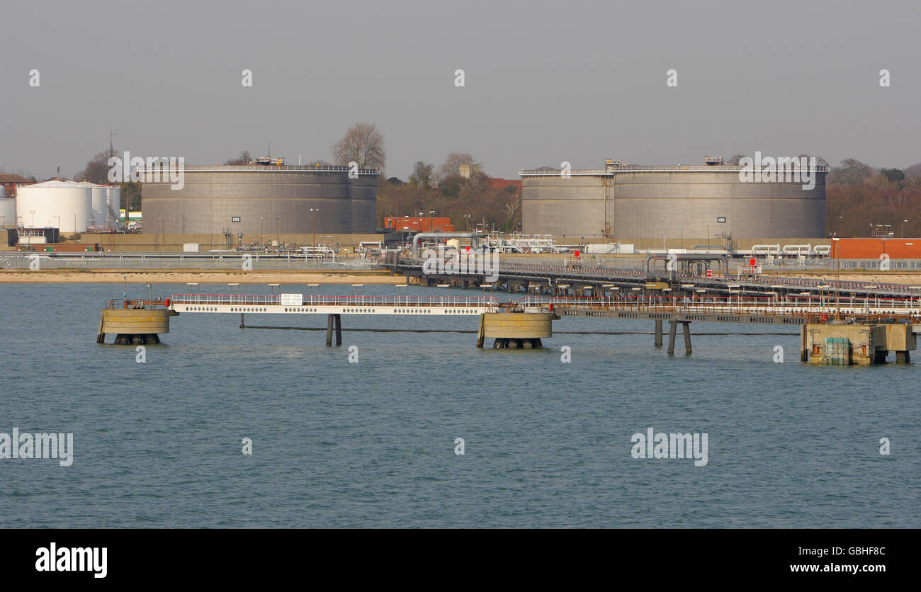Hampshire Views. General view of the BP Oil Terminal at Hamble near ...