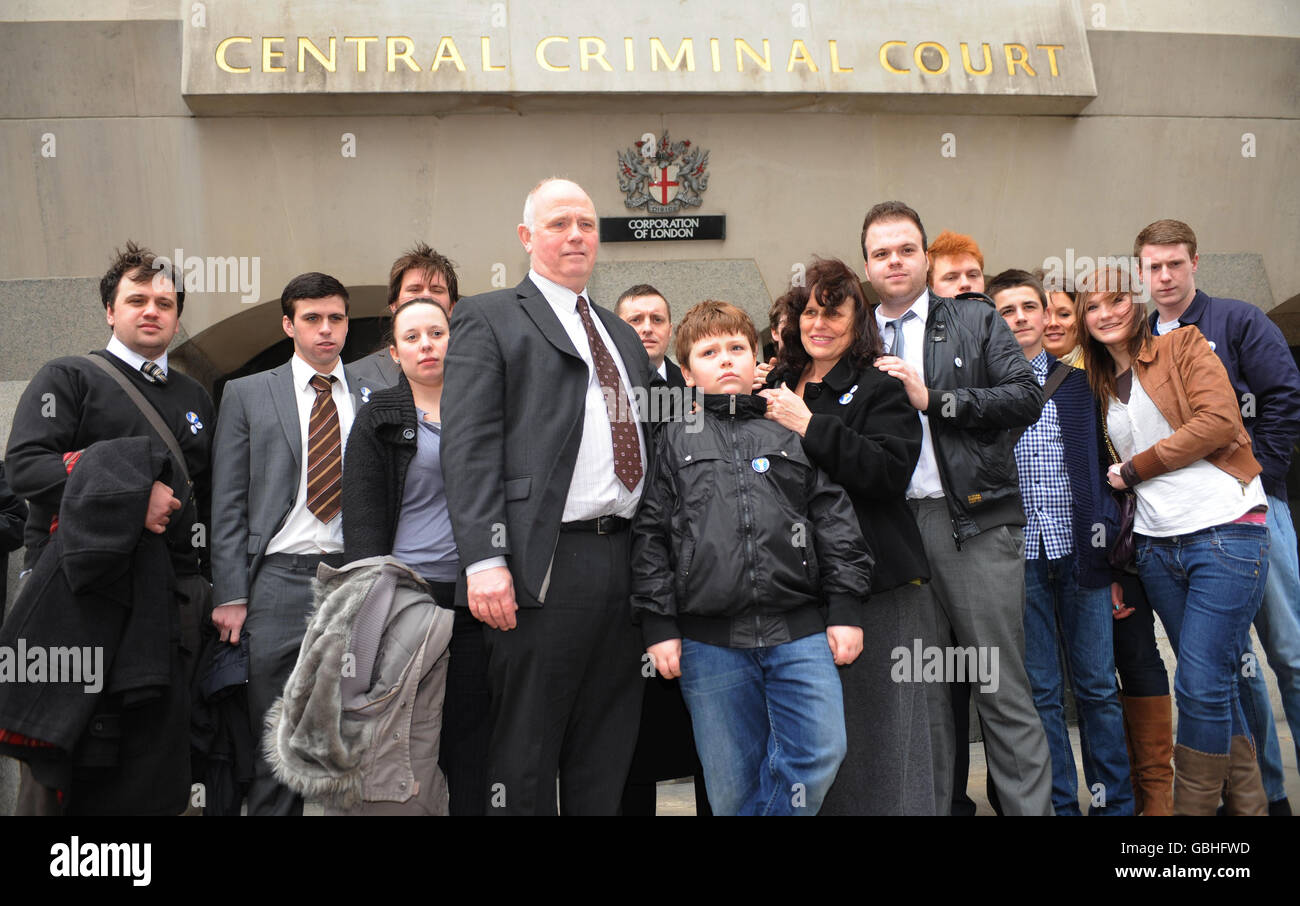 Jimmy Mizen court case Stock Photo - Alamy