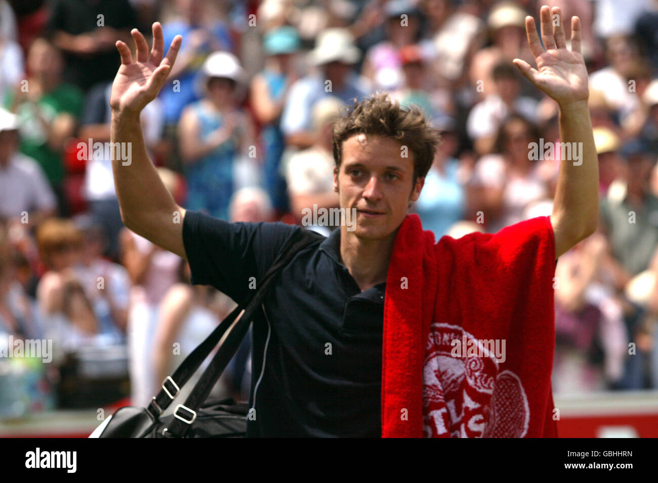 Ian flanagan celebrates beating victor hanescu hi-res stock photography ...