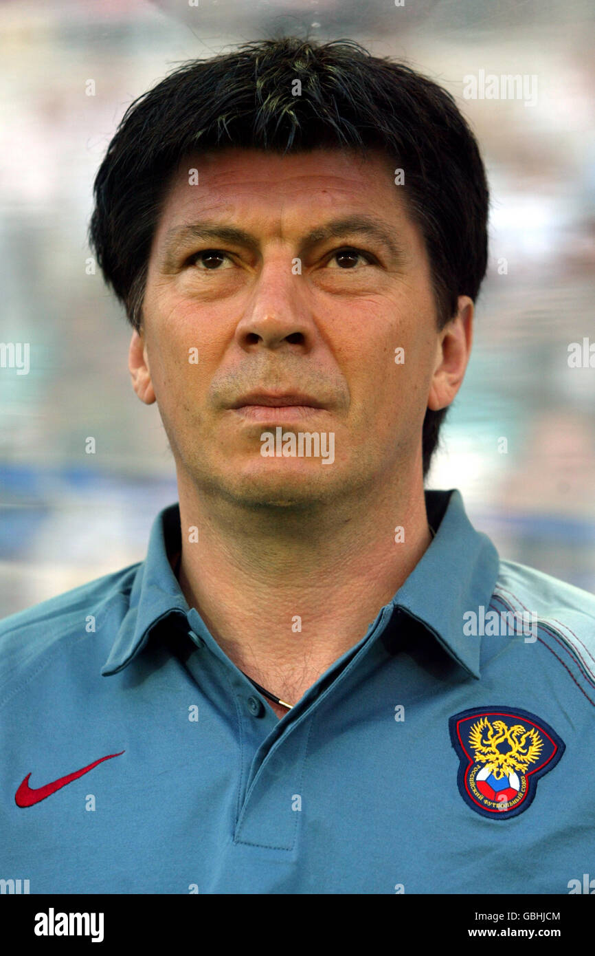 Coaching staff hi-res stock photography and images - Alamy