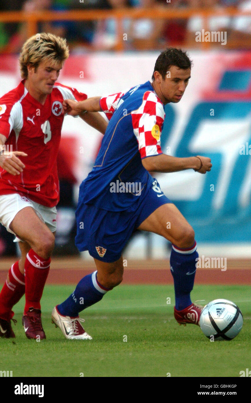 Soccer - UEFA European Championship 2004 - Group B - Switzerland v ...