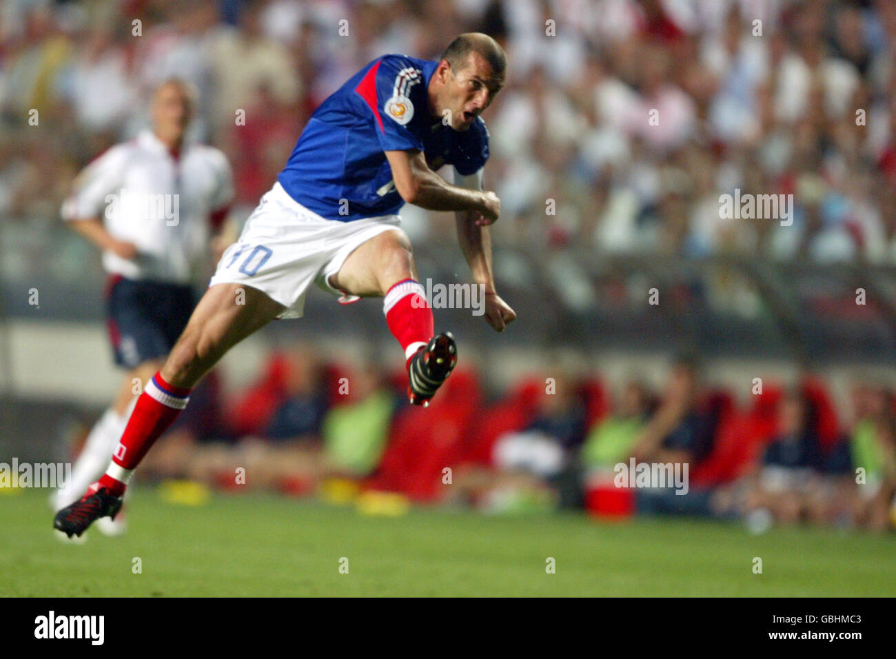 Euro 2004 france zidane england hi-res stock photography and images - Alamy