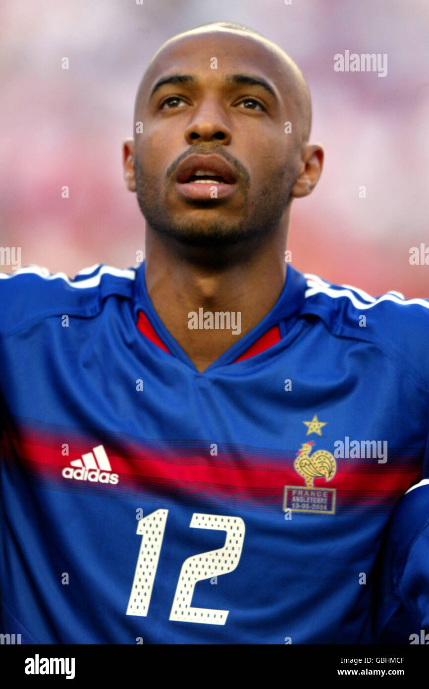 Thierry henry 2004 euro hi-res stock photography and images - Alamy