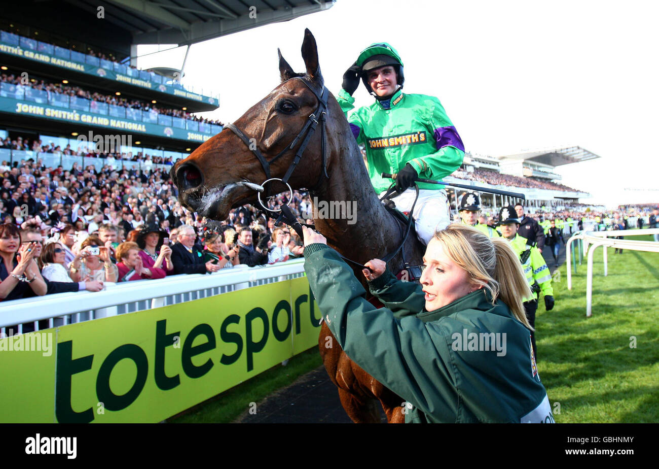 Mon Mome and jockey Liam Treadwell celebrate winning the John Smith's ...