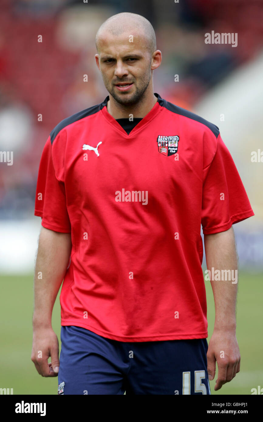 David hunt brentford hi-res stock photography and images - Alamy