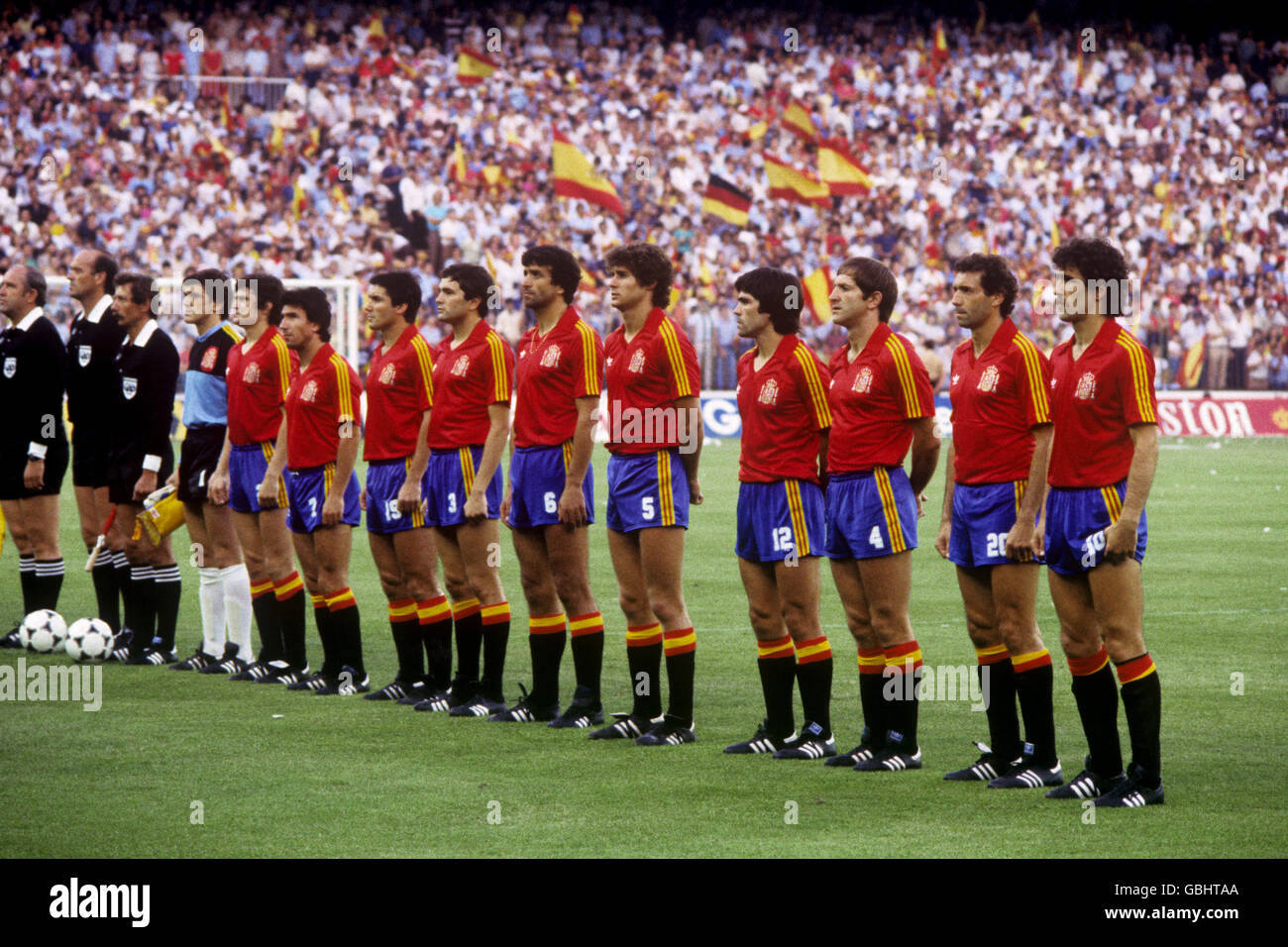 Spain team (l-r) Luis Arconada, Jose Antonio Camacho, Juanito ...