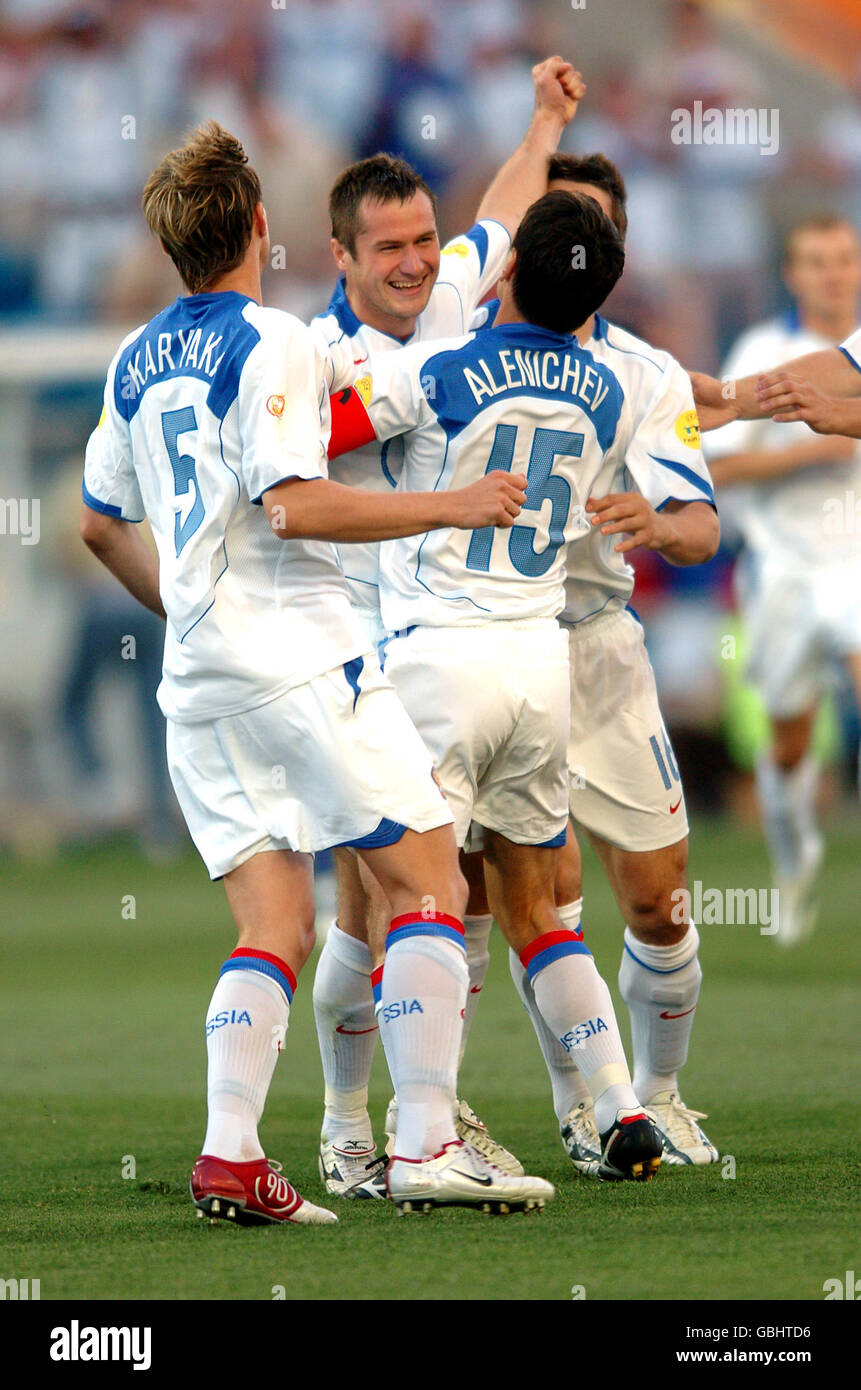 Soccer uefa european championship 2004 group a russia v greece hi-res ...