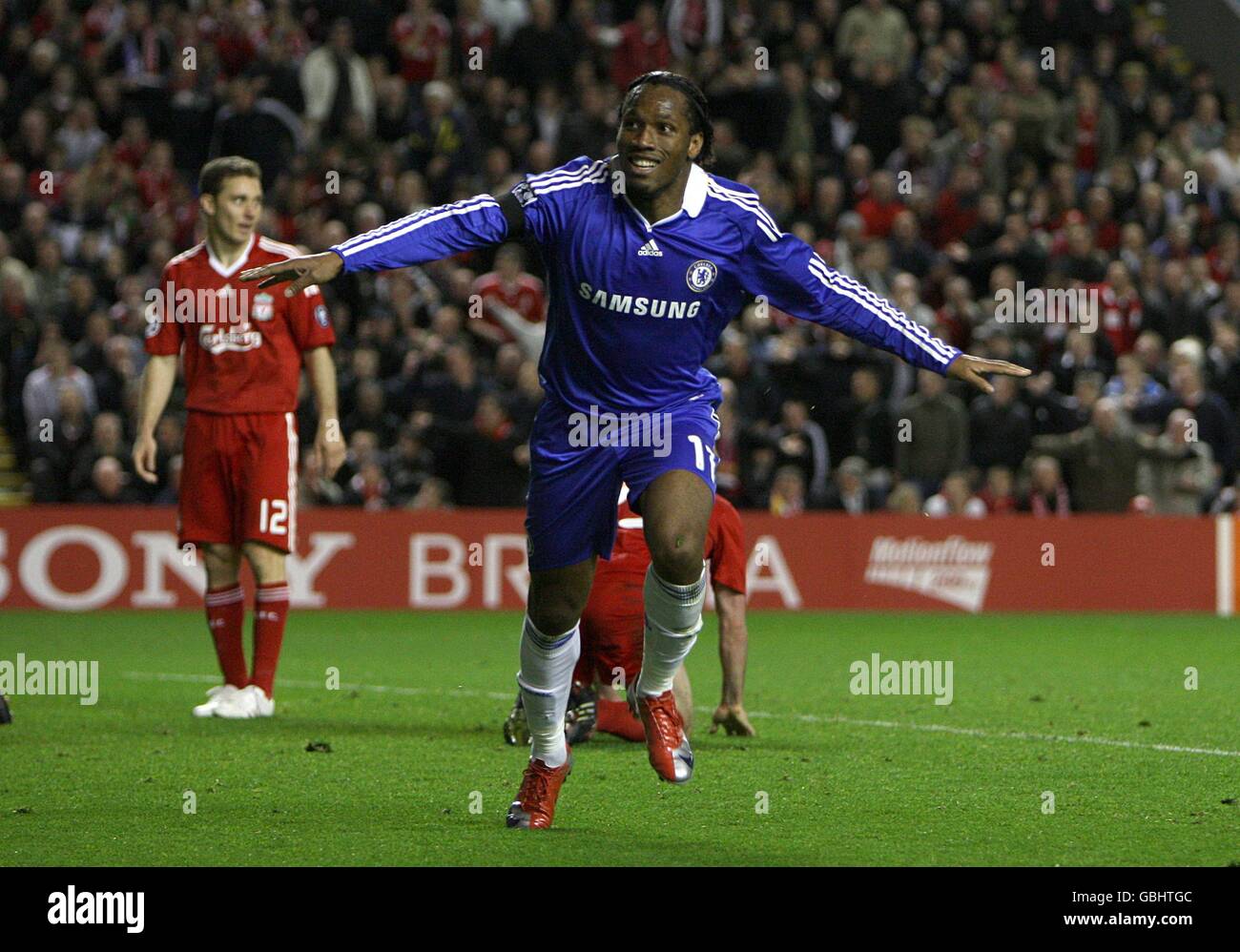 Anfield didier drogba hi-res stock photography and images - Alamy