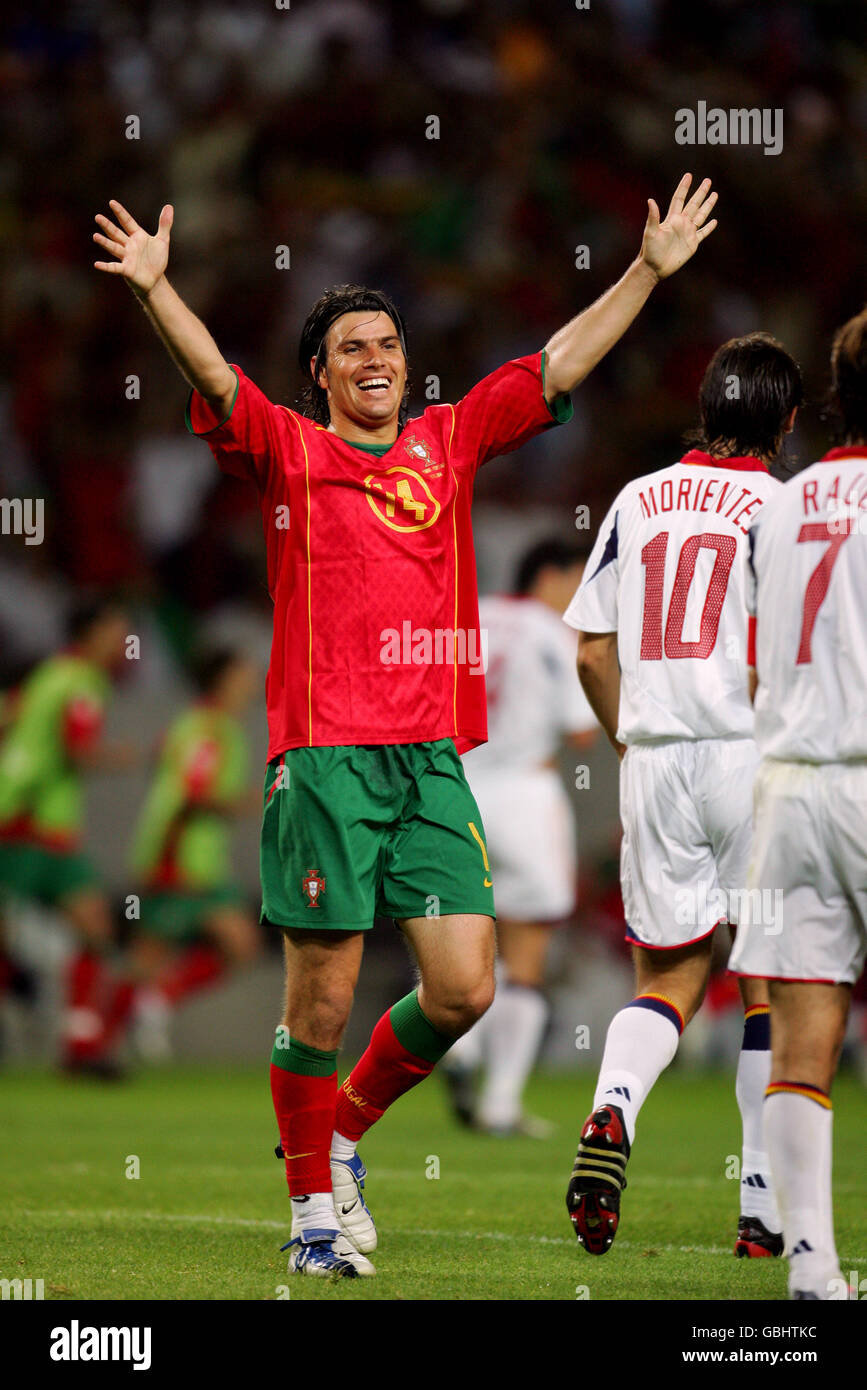 Portugals nuno valente celebrates hi-res stock photography and images ...