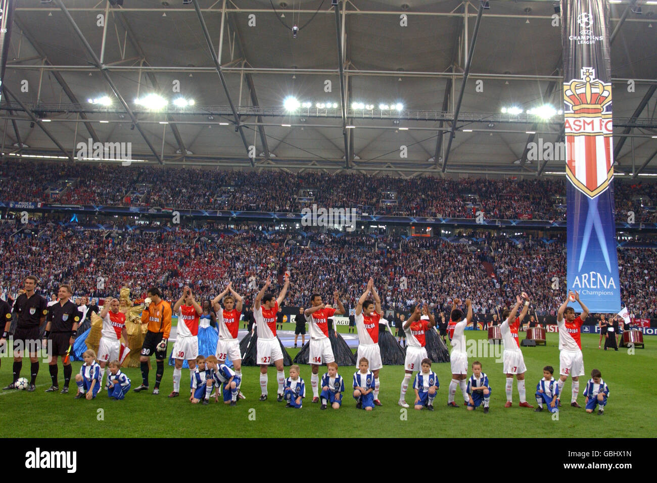Soccer - UEFA Champions League - Final - Monaco v FC Porto Stock Photo ...
