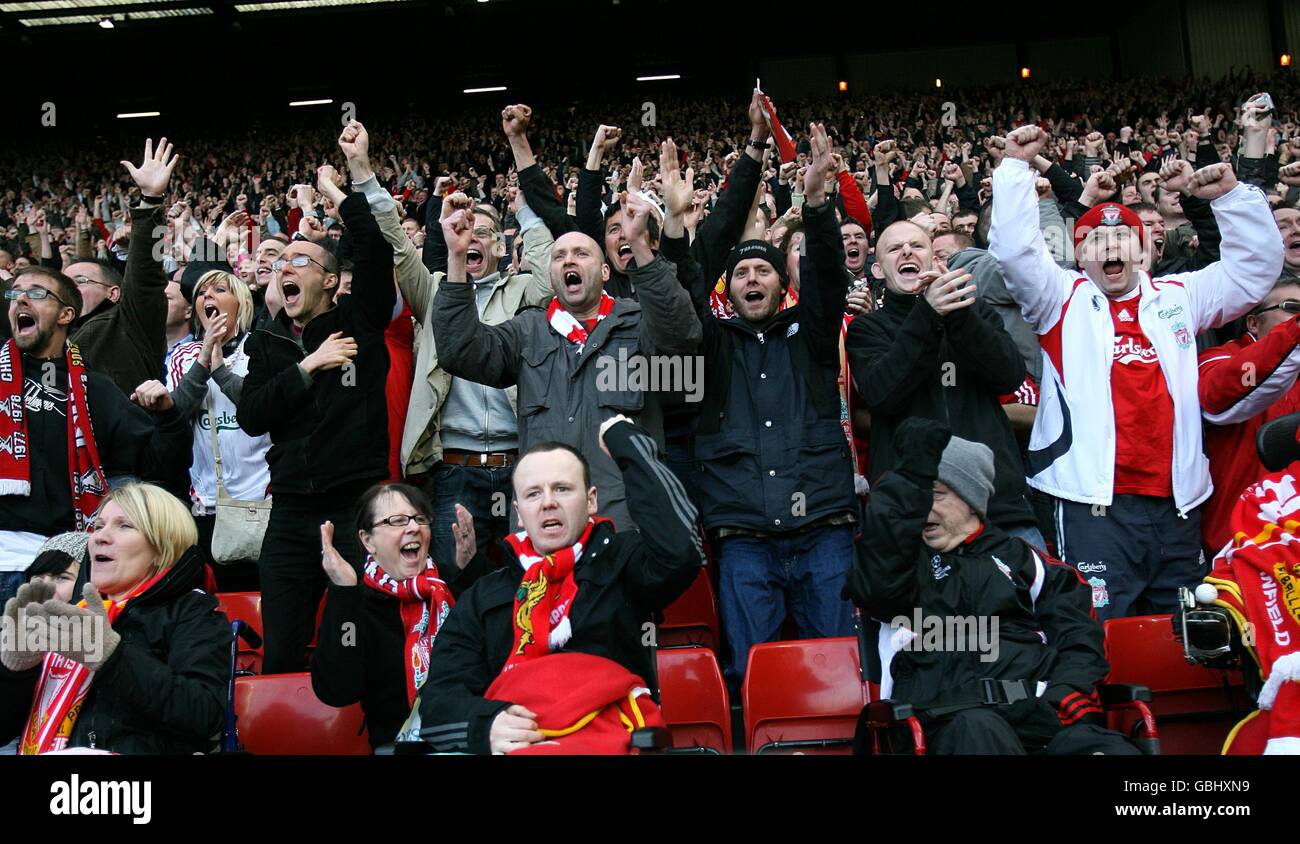 Kop liverpool hi-res stock photography and images - Alamy