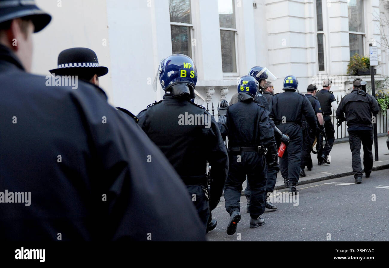 Police raid england hi-res stock photography and images - Alamy