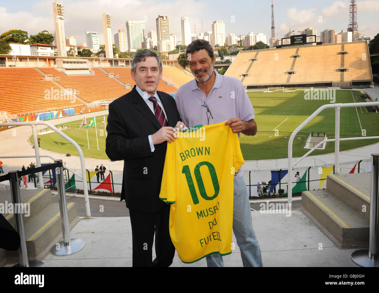Socrates brazil football hi-res stock photography and images - Alamy