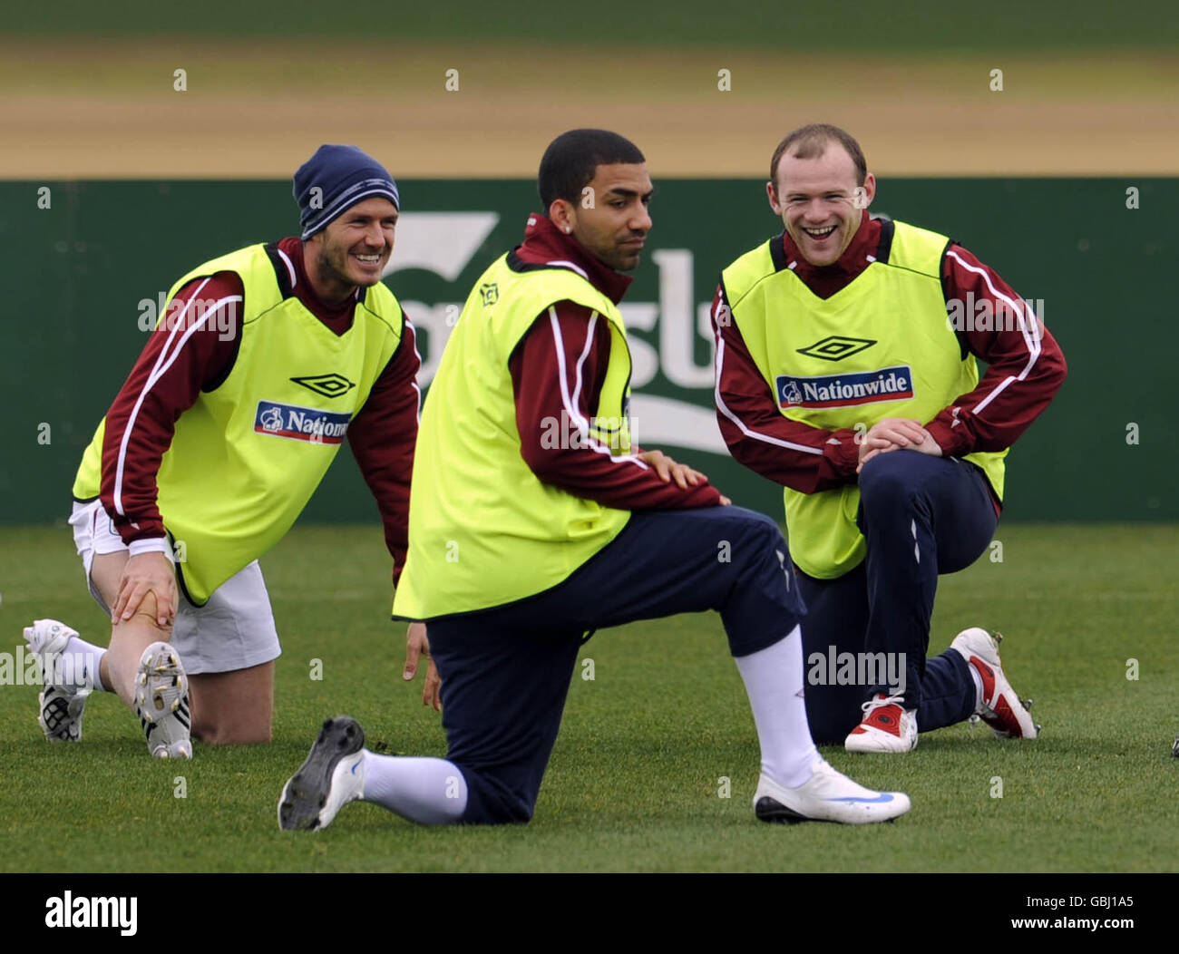 England's Wayne Rooney (right), Arron Lennon and David Beckham (left ...