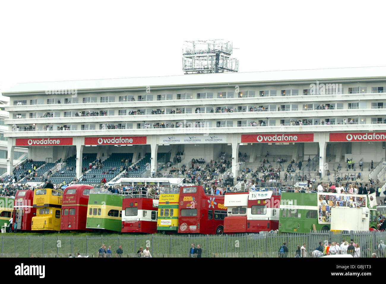 Horse racing full length spectator buses hi-res stock photography and ...