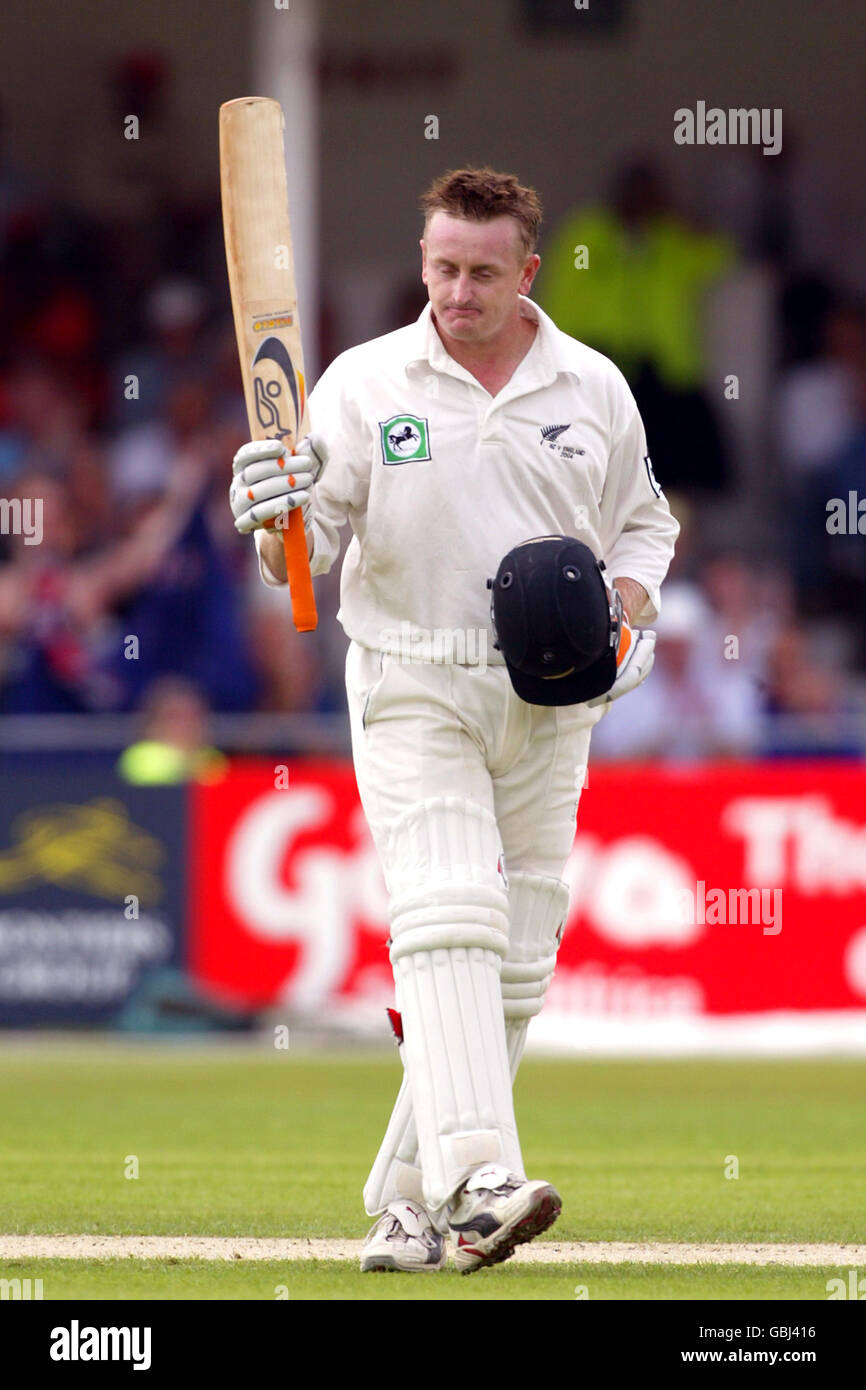 Cricket - npower Third Test - England v New Zealand - Day Two. New ...