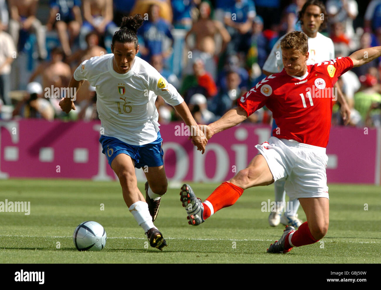 Ebbe sand euro 2004 hi-res stock photography and images - Alamy