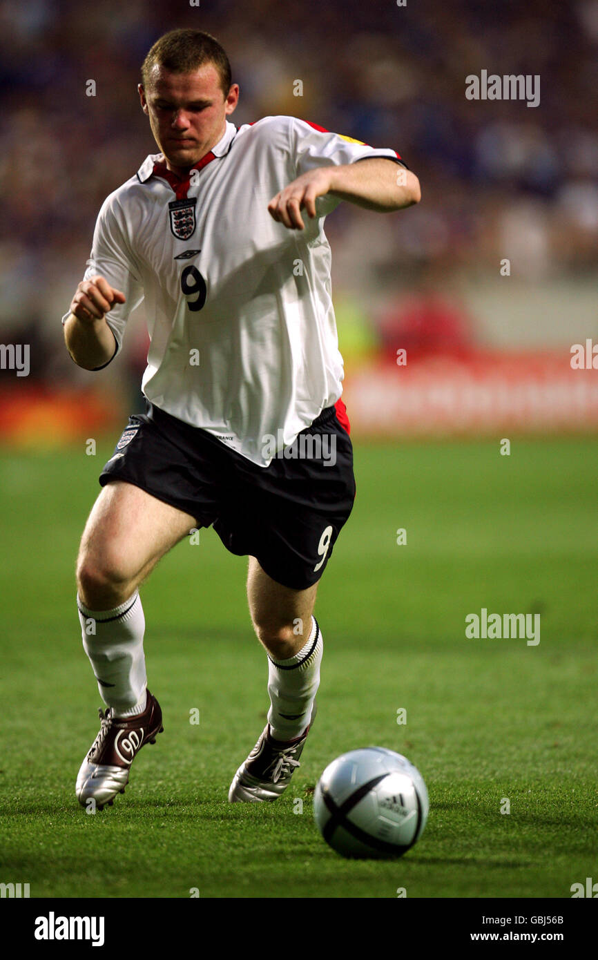 Wayne rooney euro 2004 france hi-res stock photography and images - Alamy