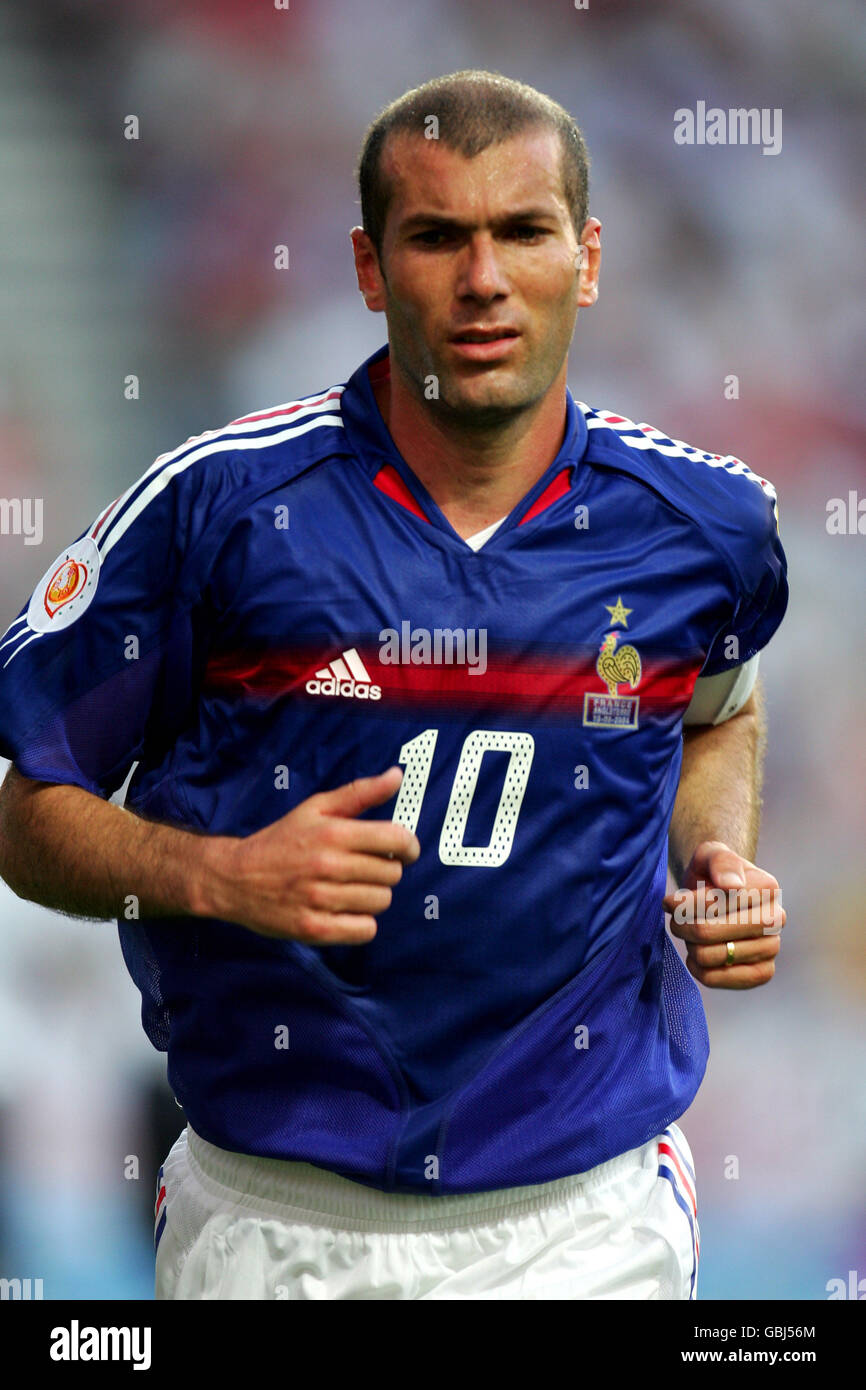 European football top half football hi-res stock photography and images ...