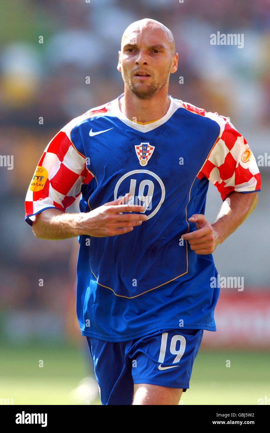 Soccer - UEFA European Championship 2004 - Group B - Switzerland v ...