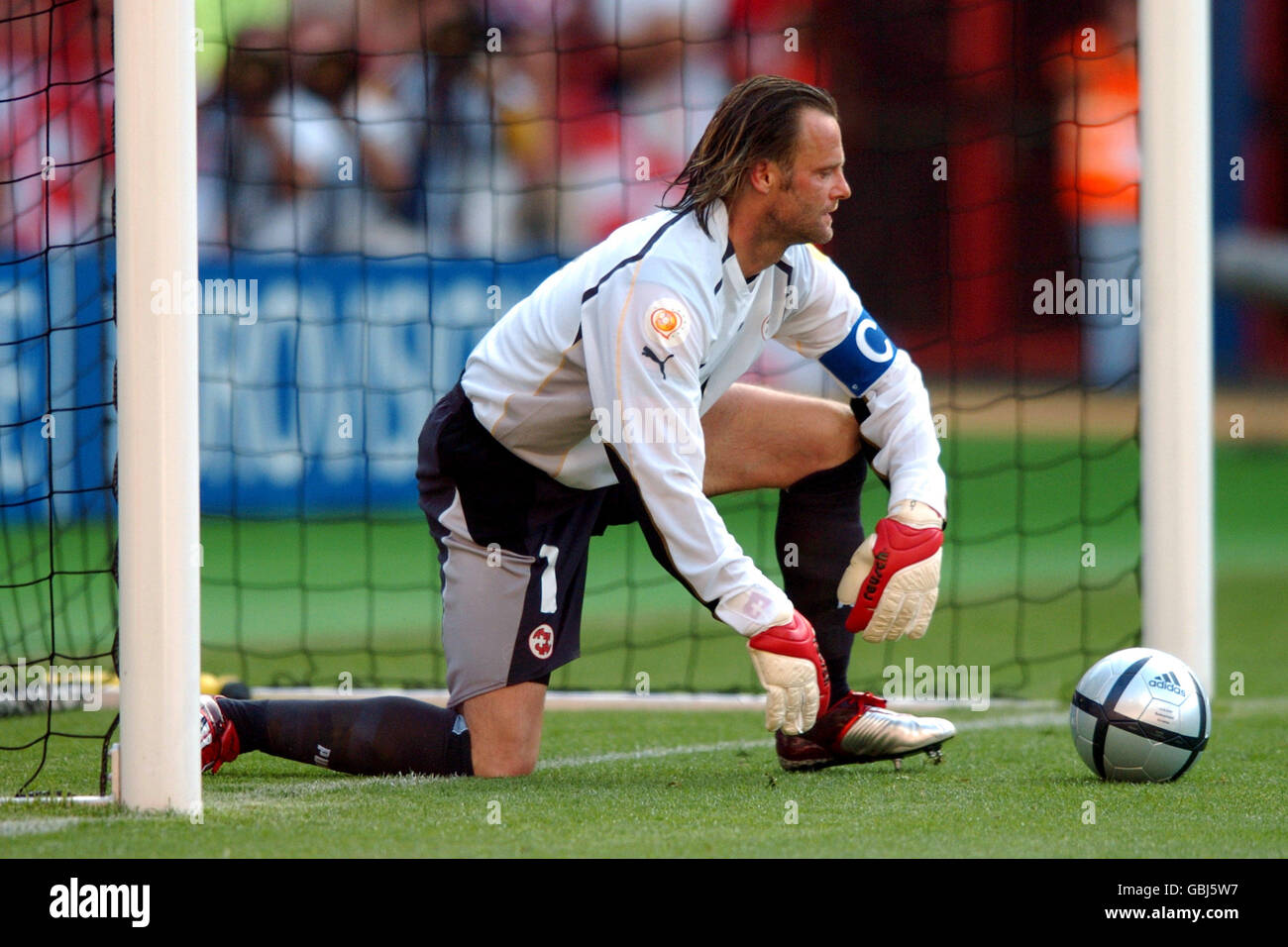 Switzerlands goalkeeper hi-res stock photography and images - Alamy