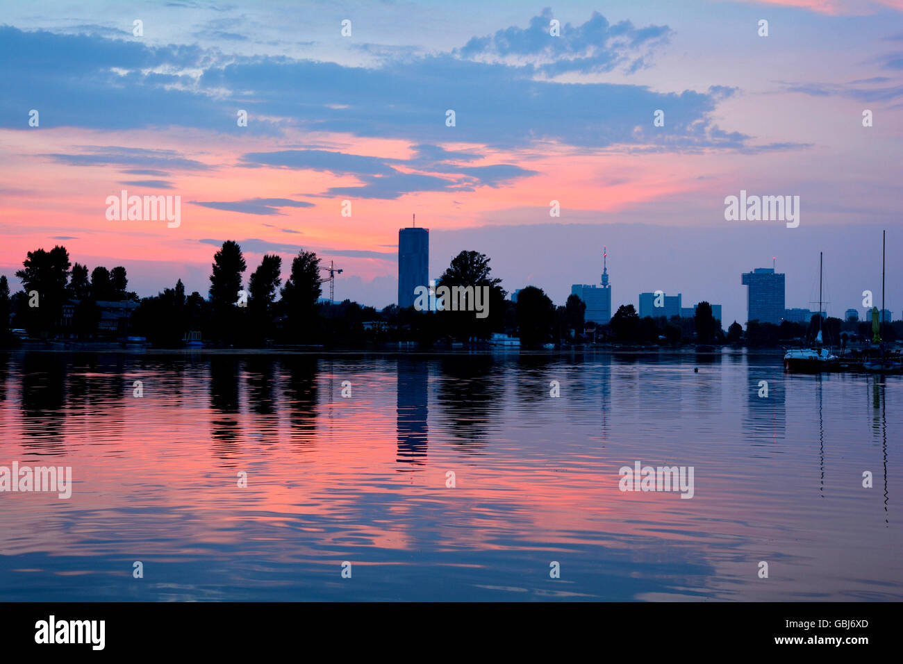 Vienna in pink sunset hi-res stock photography and images - Alamy
