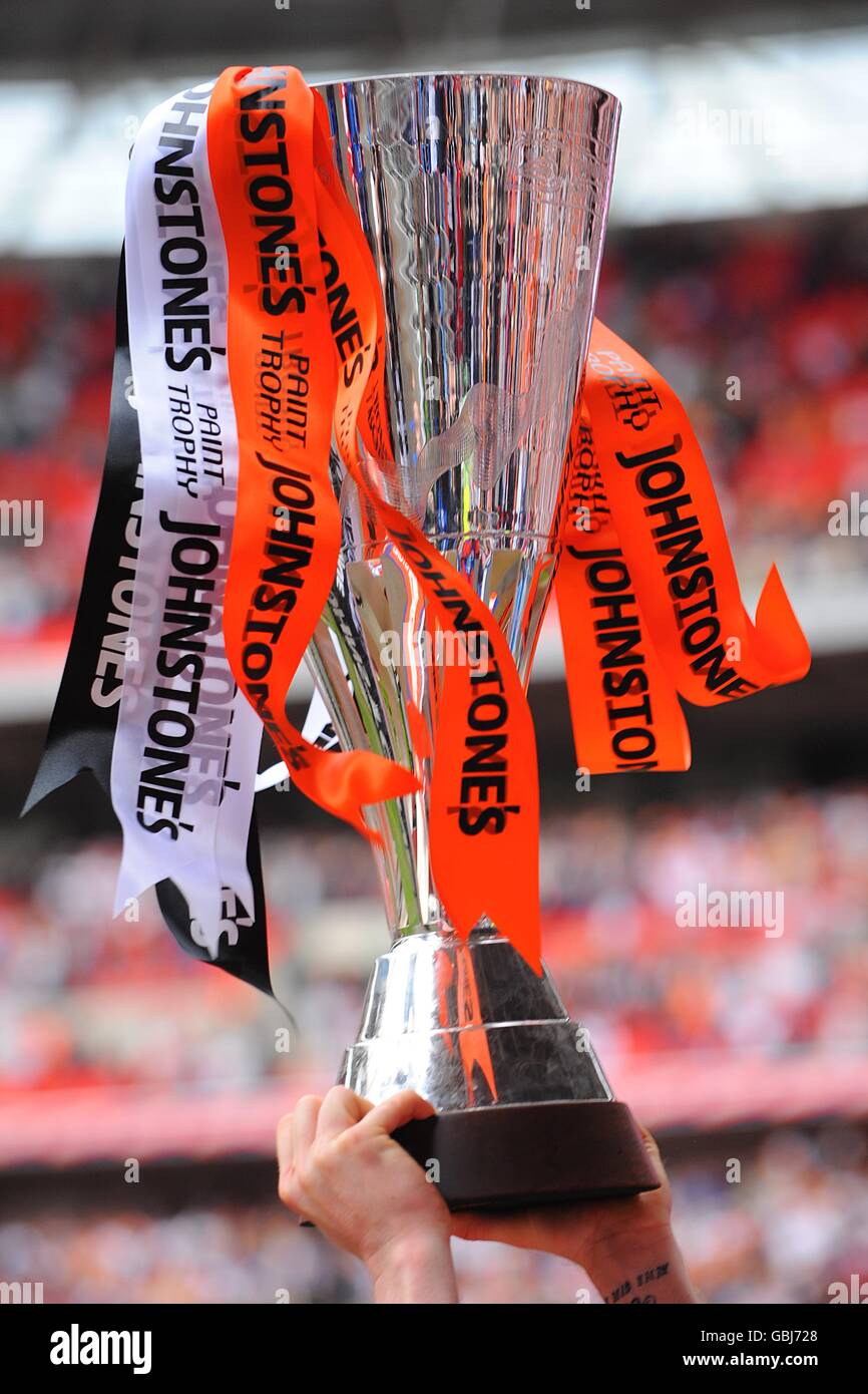 Lifted the trophy hi-res stock photography and images - Alamy