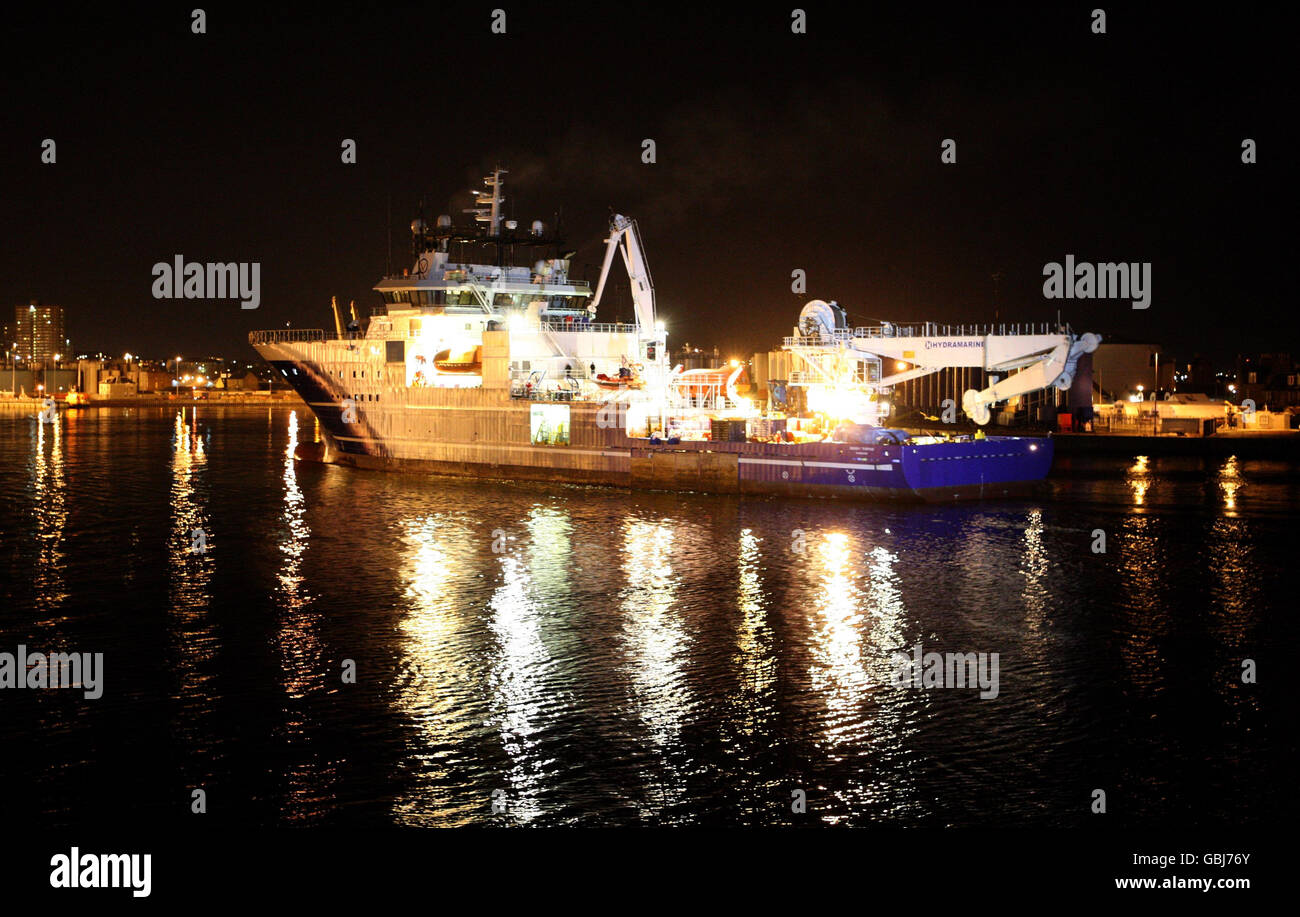 Helicopter ditches in the North Sea Stock Photo - Alamy