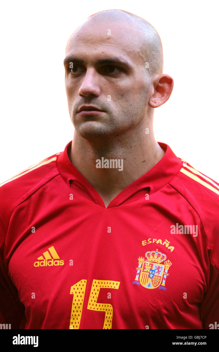 Uefa euro 2004 greece hi-res stock photography and images - Alamy