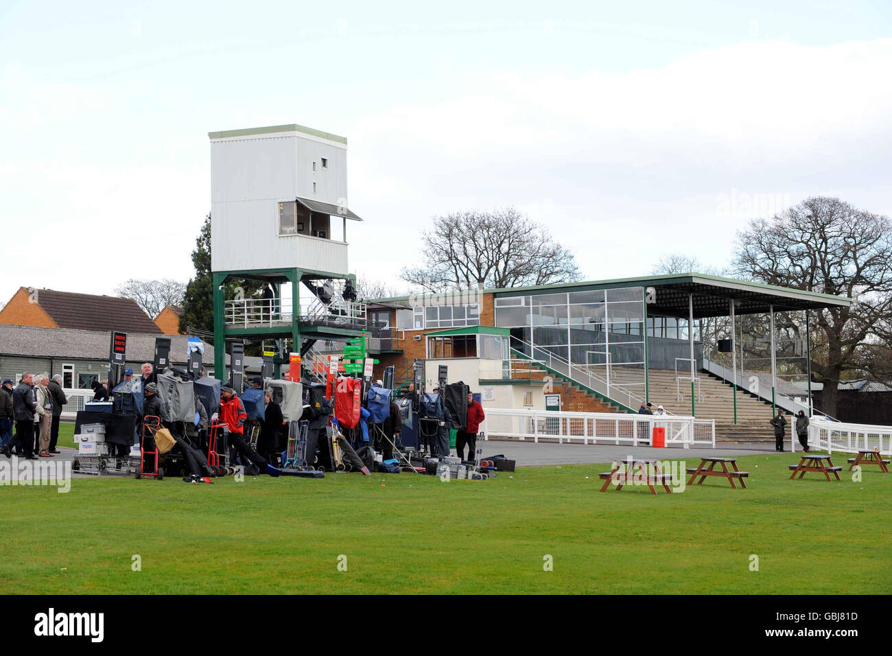 General view of hereford racecourse hi-res stock photography and images ...
