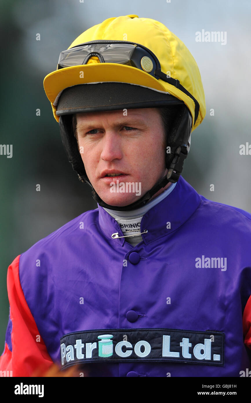 Tizzard racing hi-res stock photography and images - Alamy