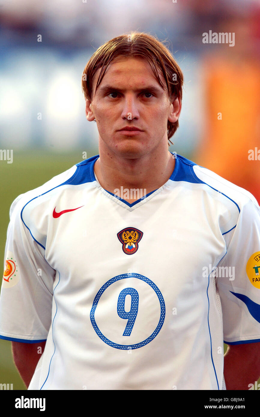 Soccer uefa european championship 2004 group a russia v greece hi-res ...